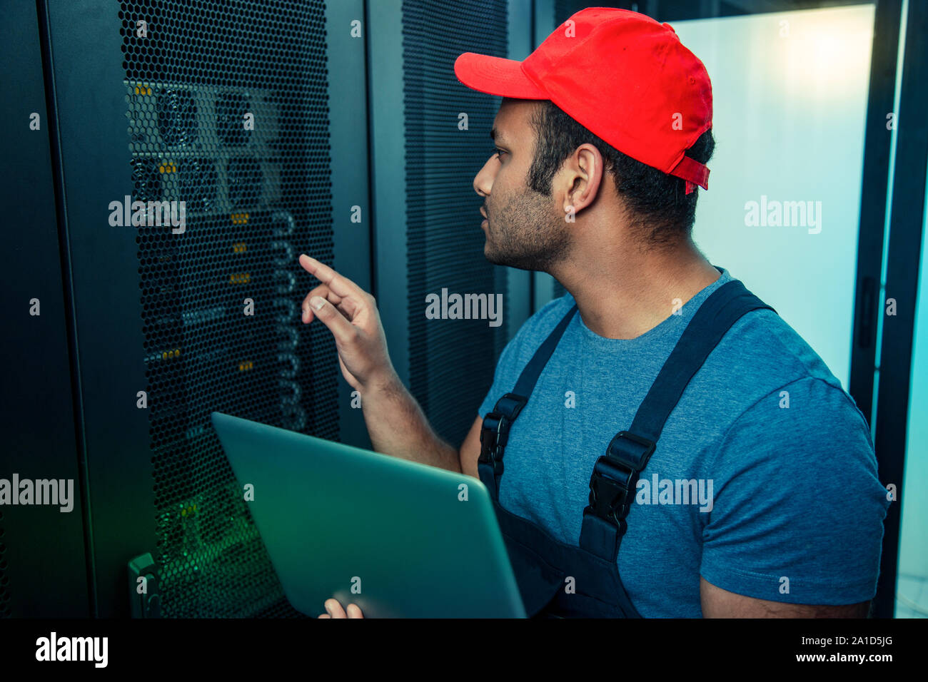 Database testing hi-res stock photography and images - Alamy