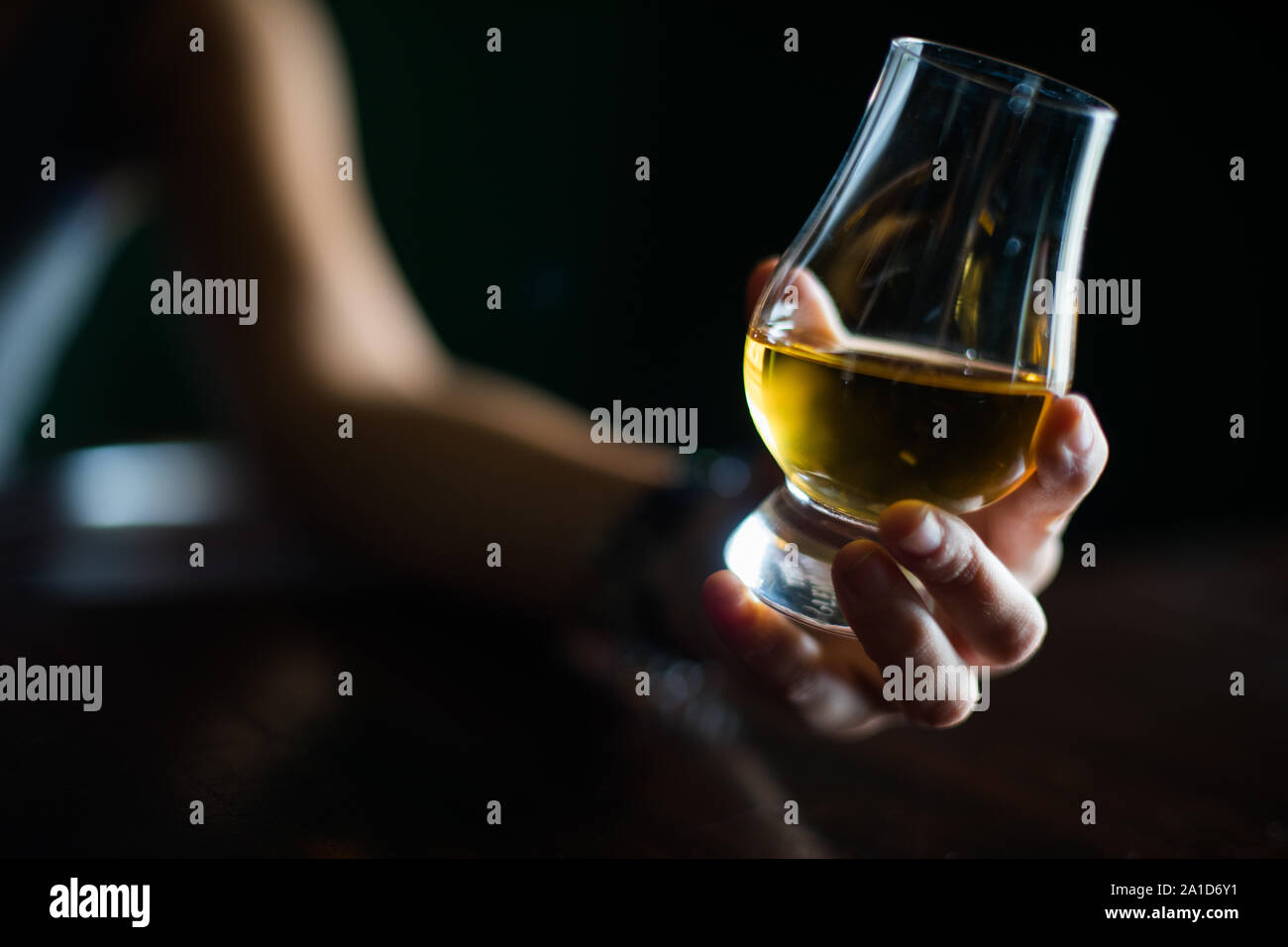 Hand grabbing a glass hi-res stock photography and images - Alamy