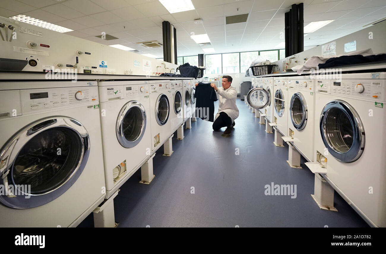 Bank test washing machines hi-res stock photography and images - Alamy