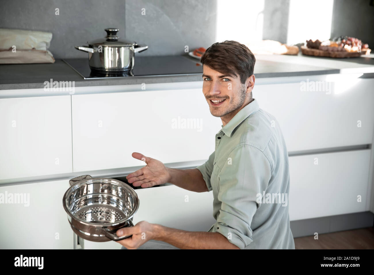 Retractable table hi-res stock photography and images - Alamy