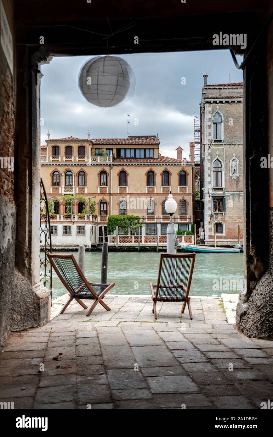 Venedig, Terrasse zum Canal Grande - Venice, Balcony to Canal Grande ...