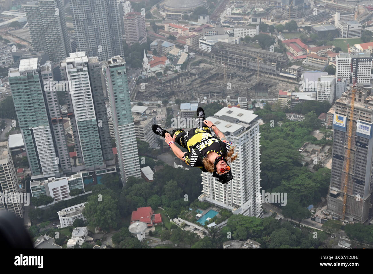 Base jumper leaps hi-res stock photography and images - Alamy