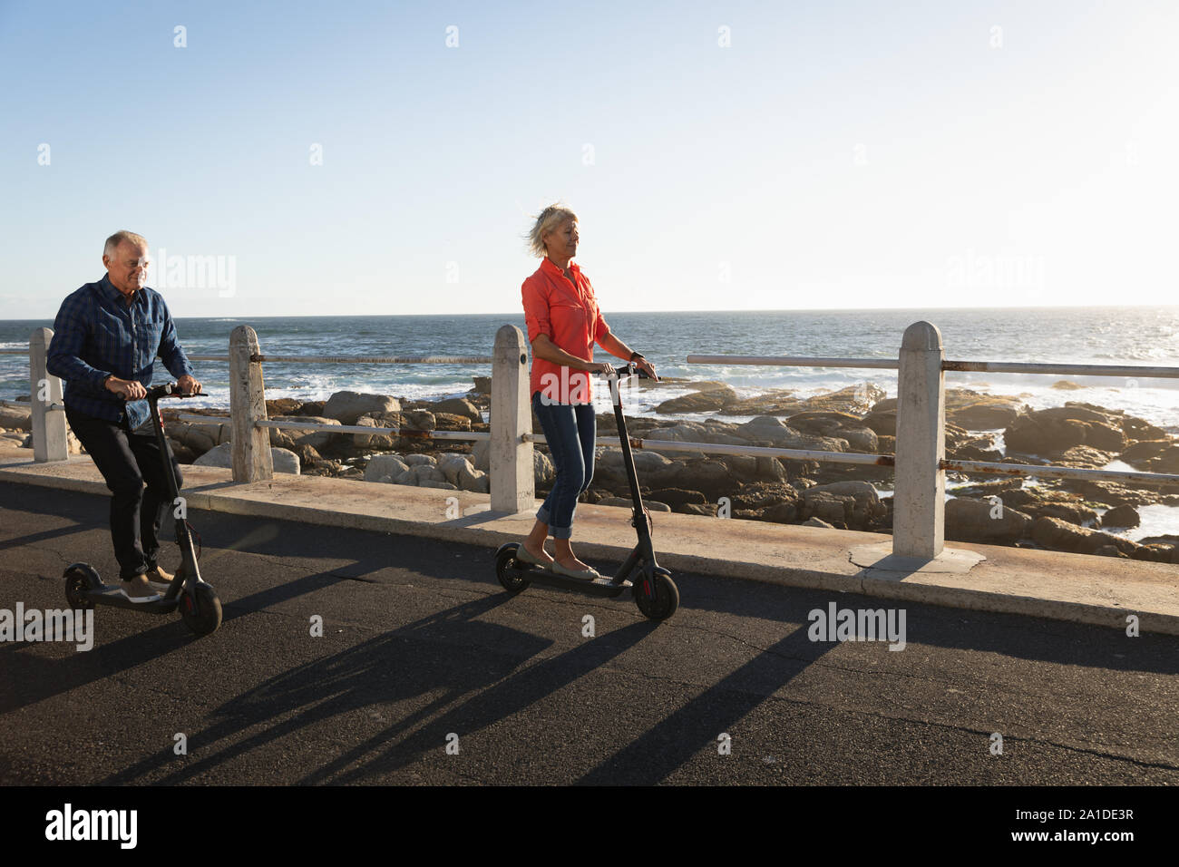 Healthy couple enjoying beach hi-res stock photography and images - Alamy