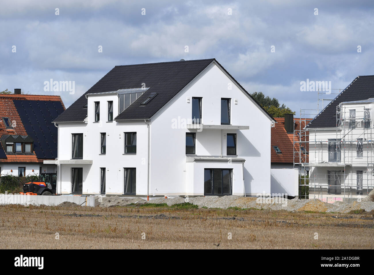 Terraced multi family house hi-res stock photography and images - Alamy