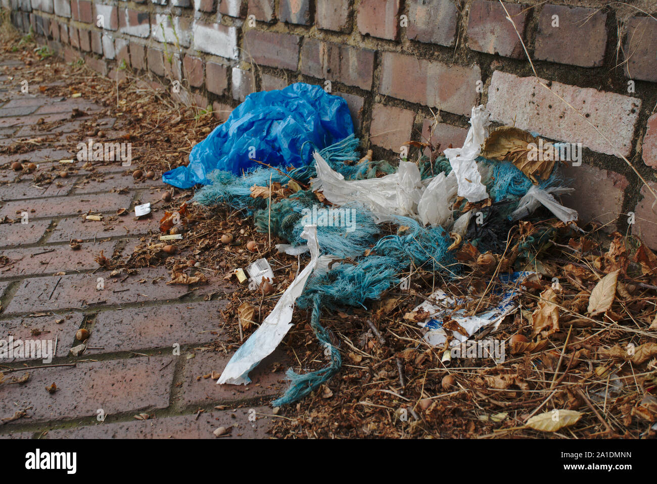 Rubbish birmingham hi-res stock photography and images - Alamy