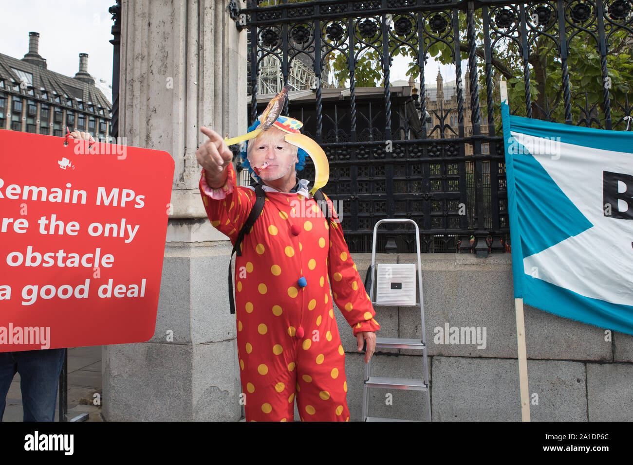 Peter duncan mp hi-res stock photography and images - Alamy