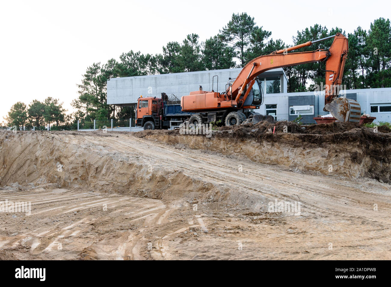 Construction materials truck hi-res stock photography and images - Alamy