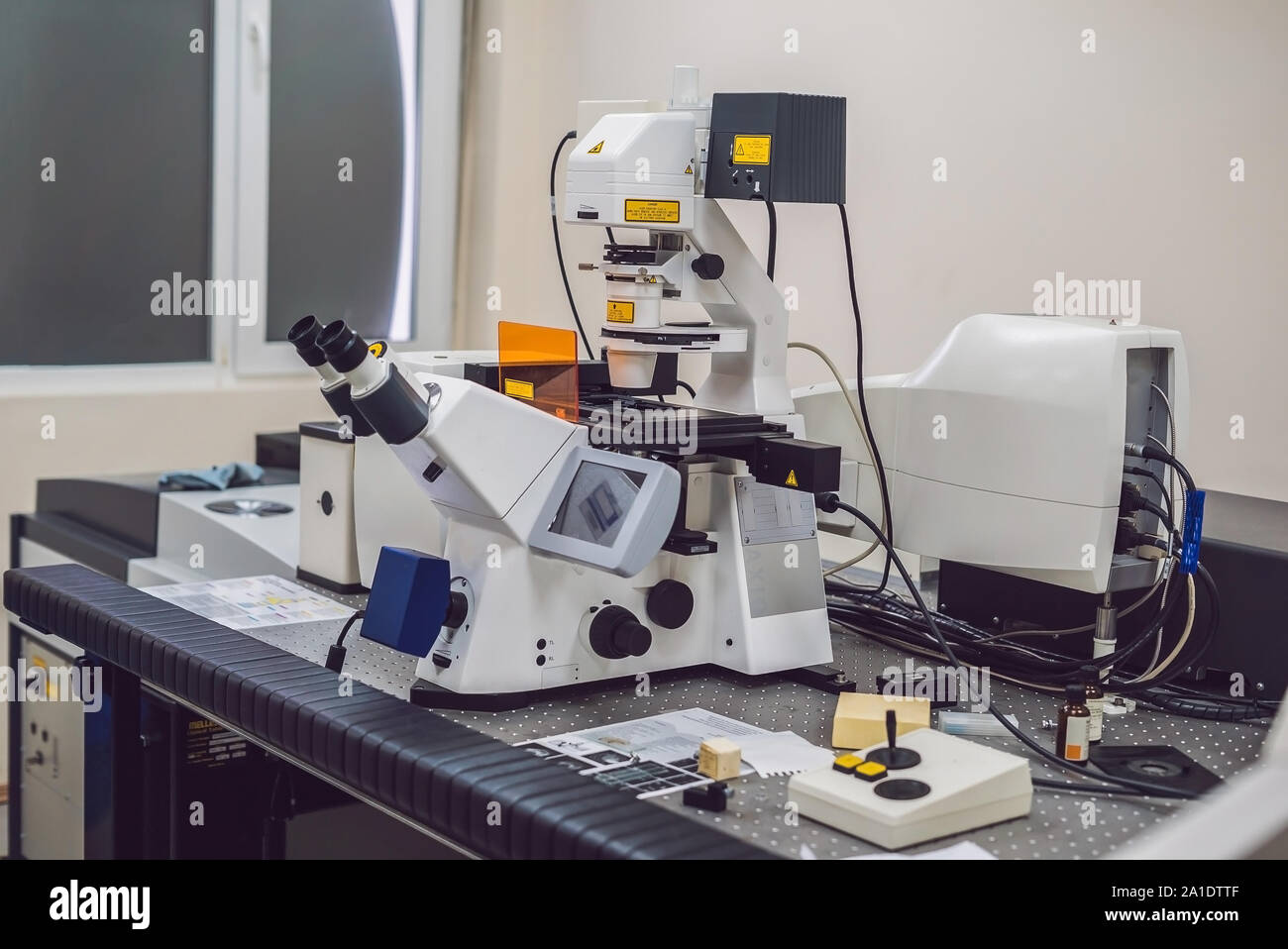 Confocal laser scanning microscope hi-res stock photography and images - Alamy