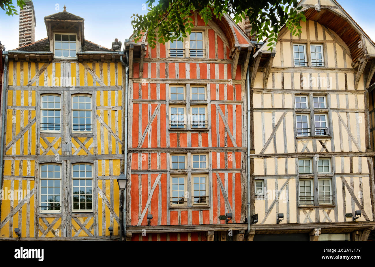 Stone half timbered medieval houses in hi-res stock photography and ...