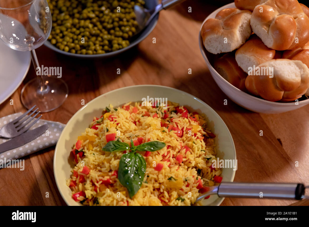 Thanksgiving meal on table hi-res stock photography and images - Alamy