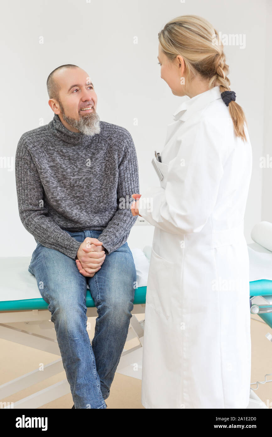 Cardiologist practice hi-res stock photography and images - Alamy