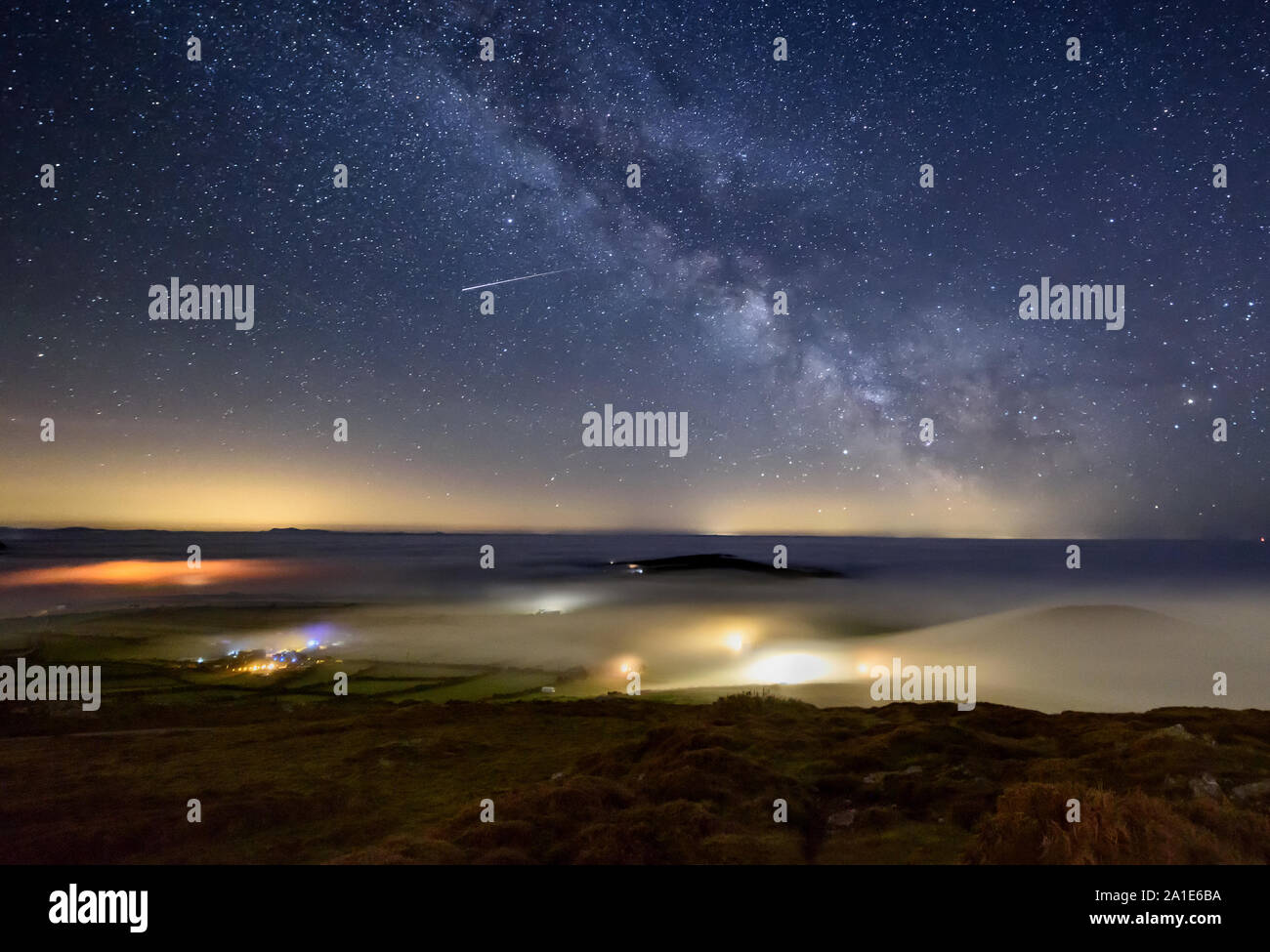 Mist dramatic mist hi-res stock photography and images - Alamy