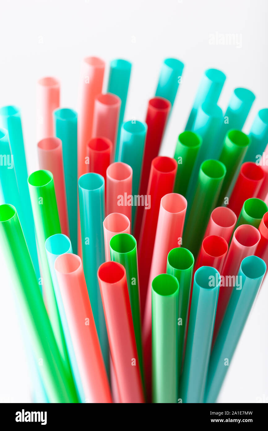 Single use plastic drinking straws Stock Photo - Alamy