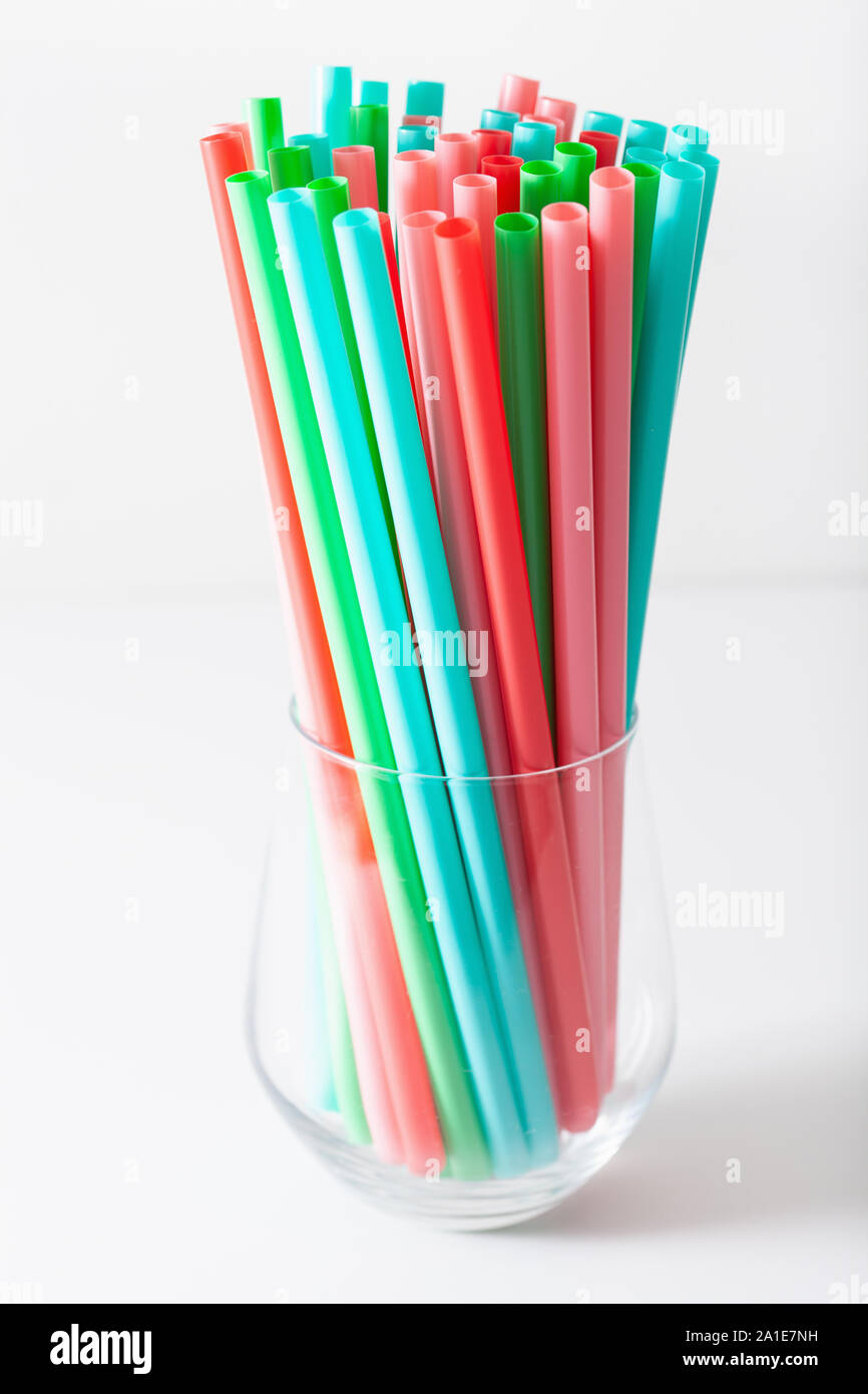 Single use plastic drinking straws Stock Photo - Alamy
