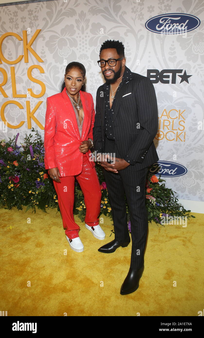 2019 Black Girls Rock! Awards Honoring Angela Bassett (Icon Award ...