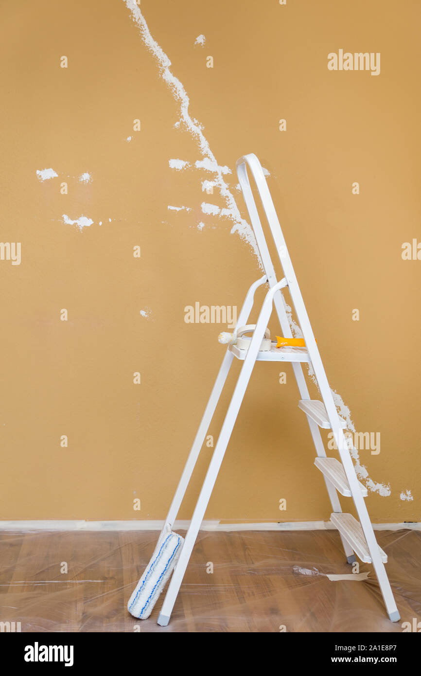 White painted ladder hi-res stock photography and images - Alamy
