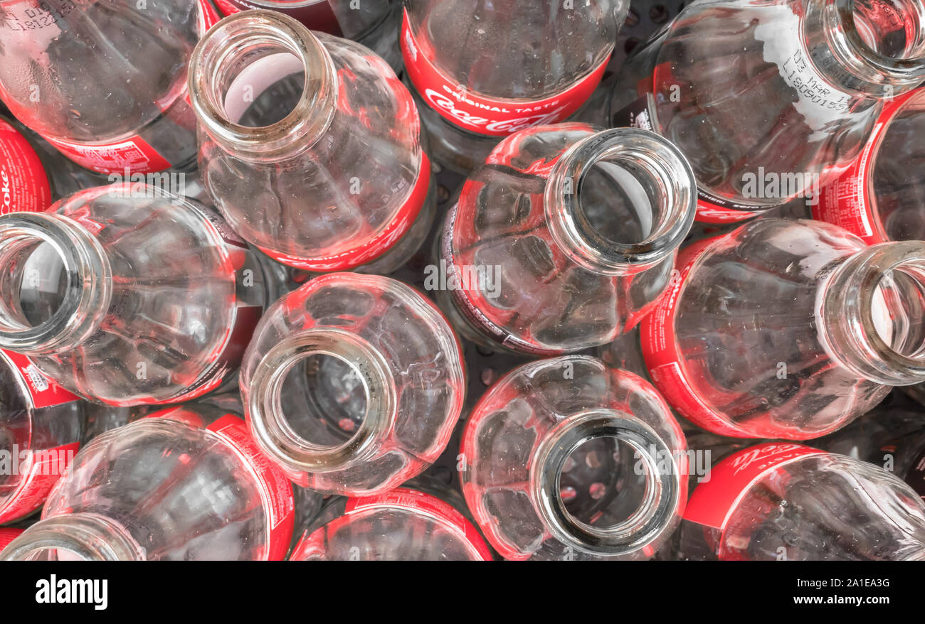 Coca cola factory bottles hi-res stock photography and images - Alamy
