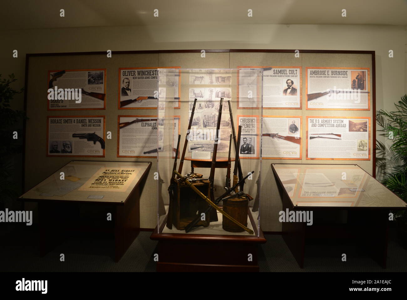 Percussion weapons from the American Civil war Stock Photo - Alamy