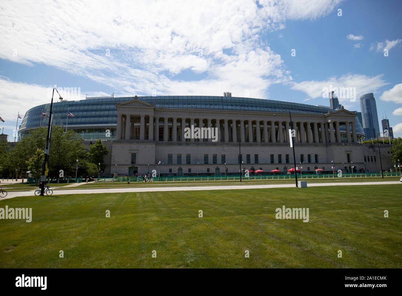original neoclassical columns at soldier field chicago illinois united ...