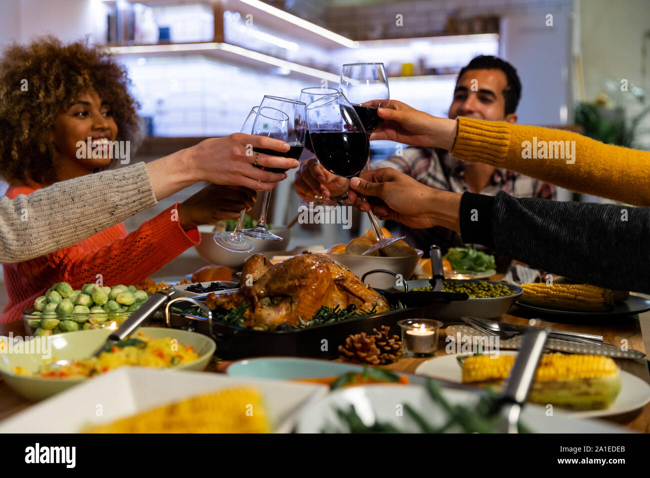 Thanksgiving turkey wine glass hi-res stock photography and images - Alamy