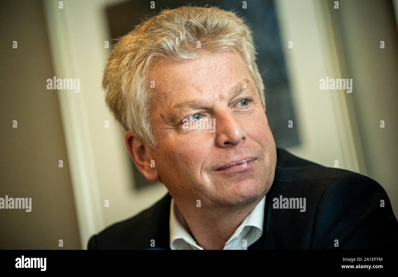 Doha, Qatar. 26th Sep, 2019. Athletics, World Championships: Jürgen ...