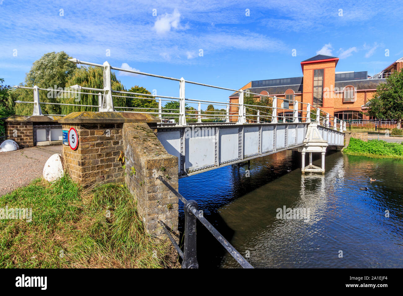 5T tonne weight limit bridge,ware town centre high street , river lea ...