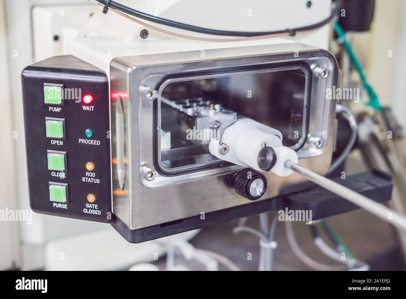 Scanning electron microscope atom hi-res stock photography and images ...