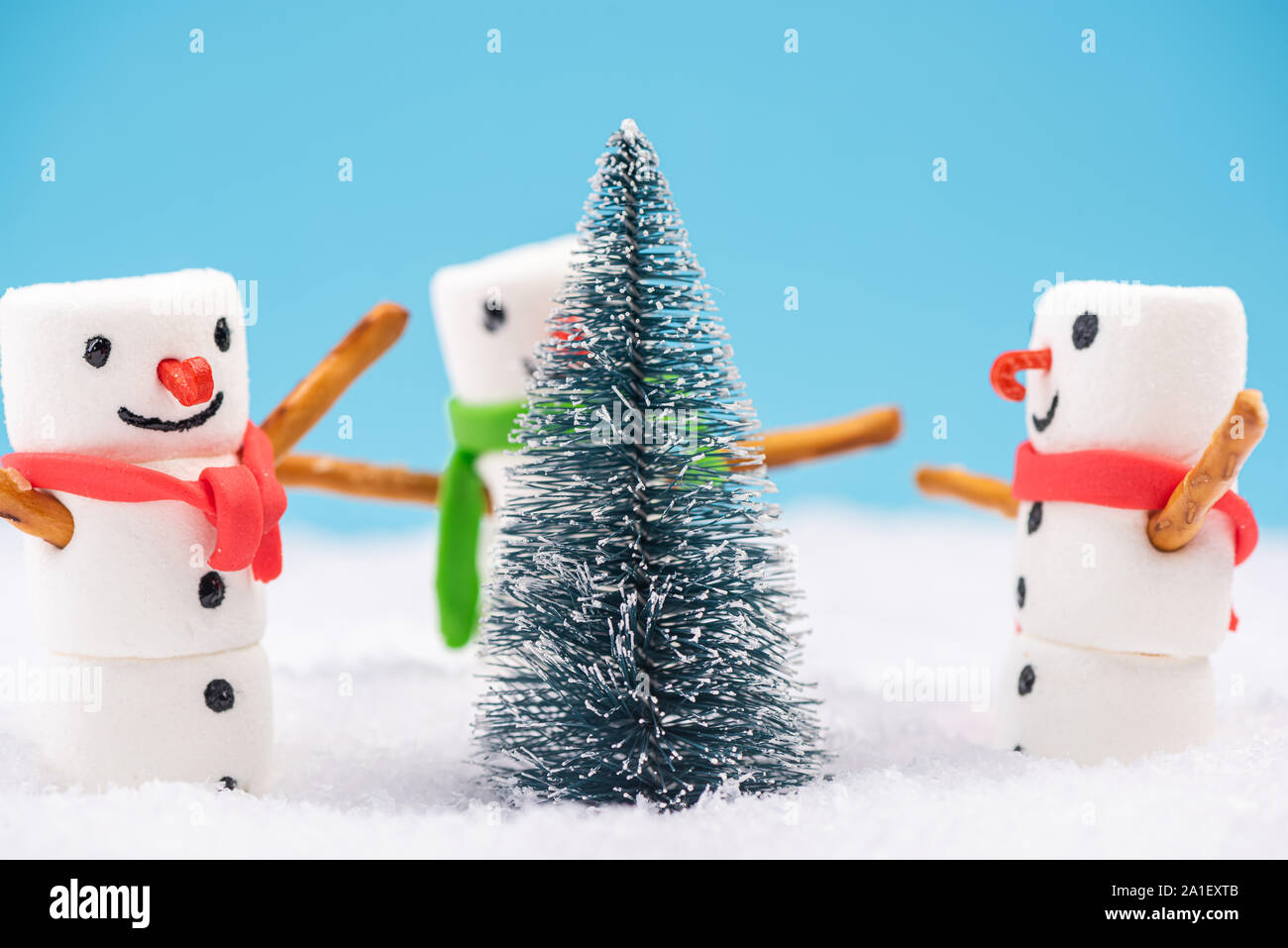 Dancing around the tree hi-res stock photography and images - Alamy