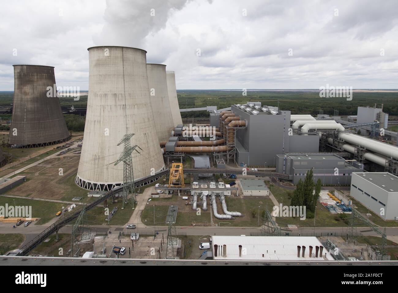 Boxberg, Germany. 26th Sep, 2019. View of the cooling towers of the ...