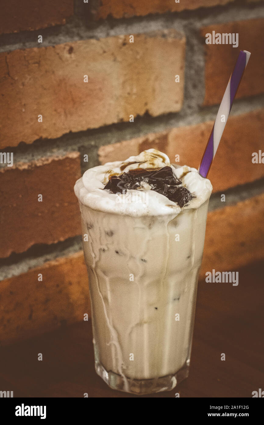 Gula gula cafe hi-res stock photography and images - Alamy