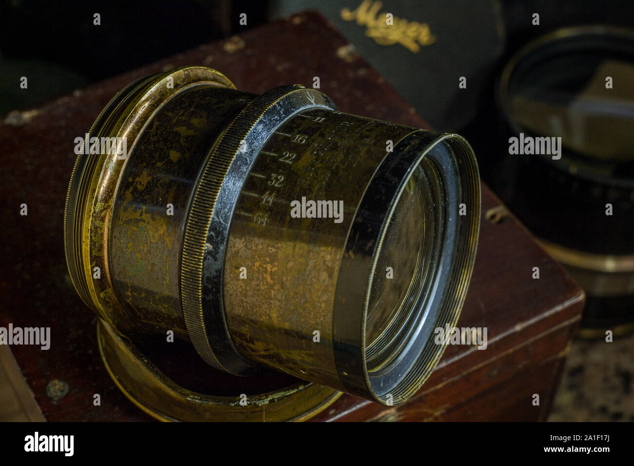 07 Oct 2014 Vintage Brass studio camera Lens studio shot Kalyan ...