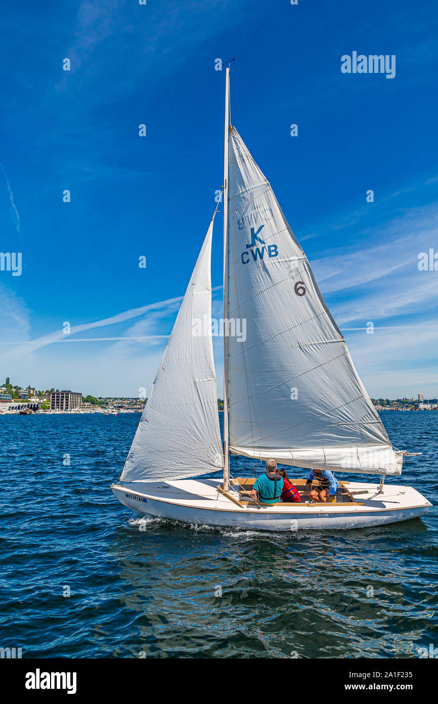 Sailing on Lake Union Stock Photo - Alamy