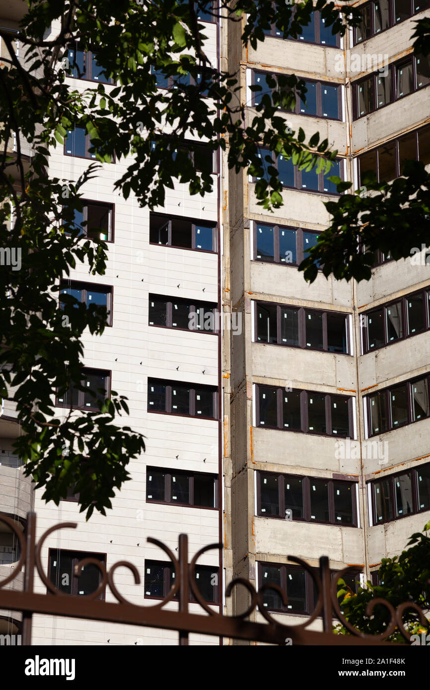 High-rise residential building close-up. New building Stock Photo - Alamy