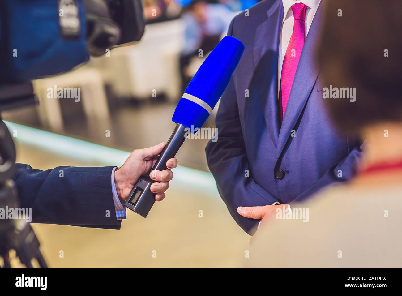 Occupation white collar reporters hi-res stock photography and images ...