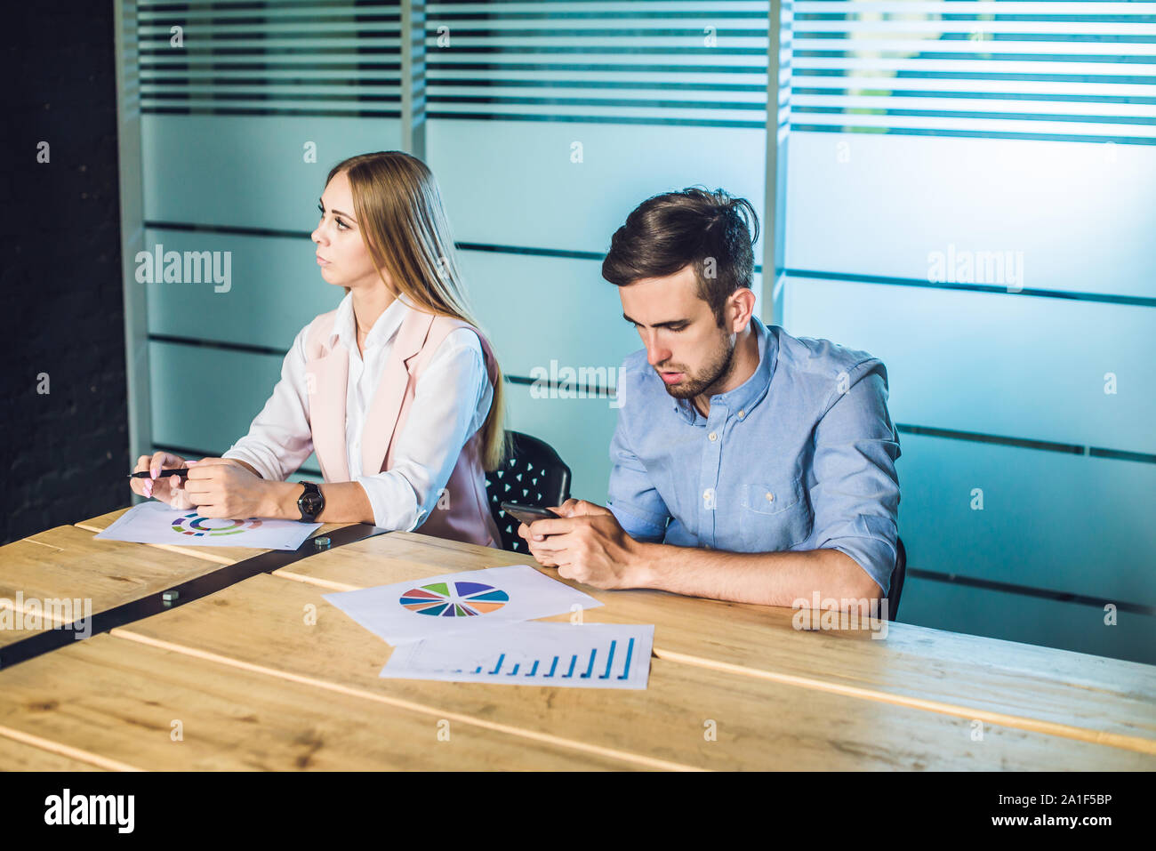 Boring Looking People