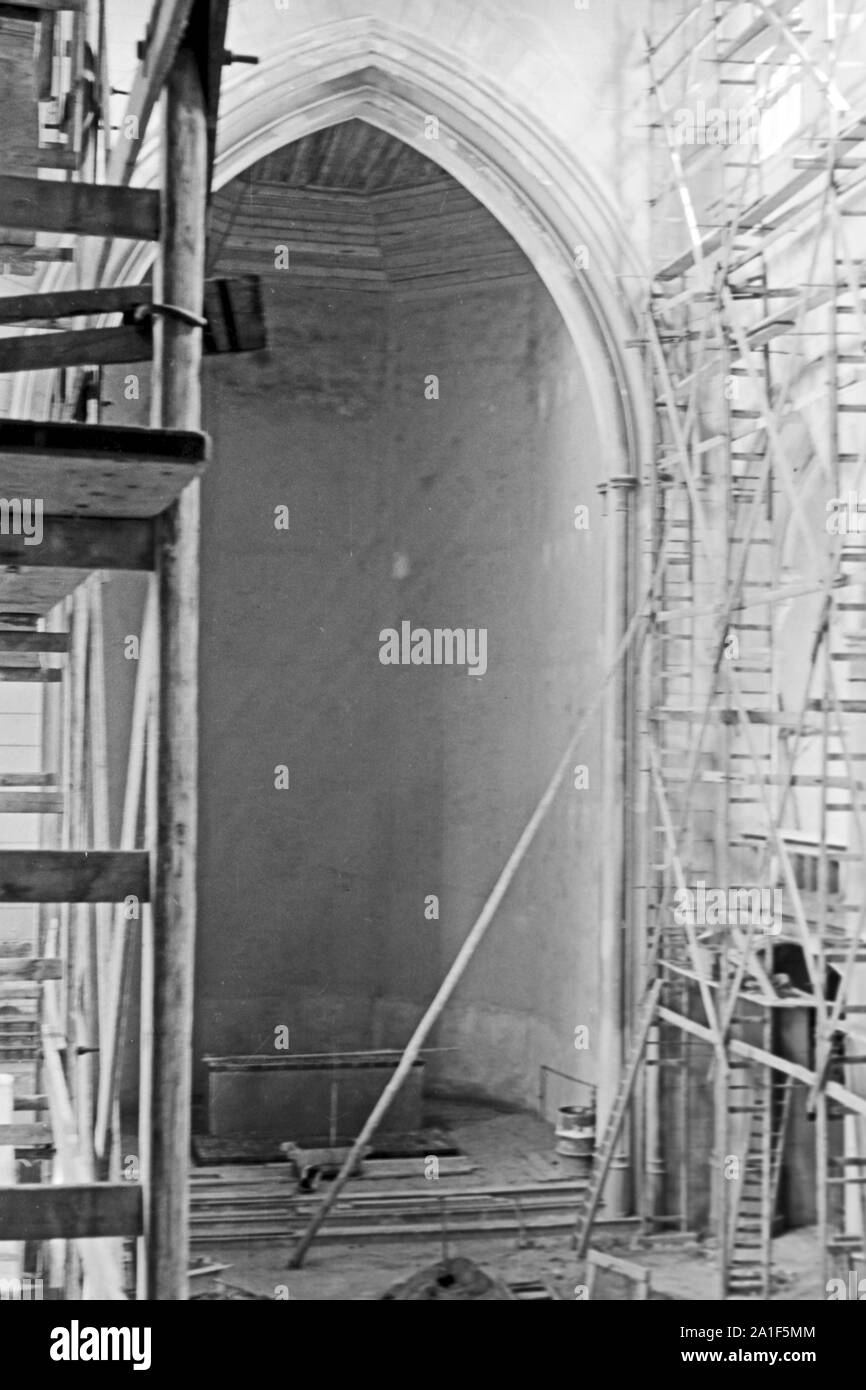 Wiederaufbau im Inneren der Sankt Gertraud Kirche in Frankfurt an der ...