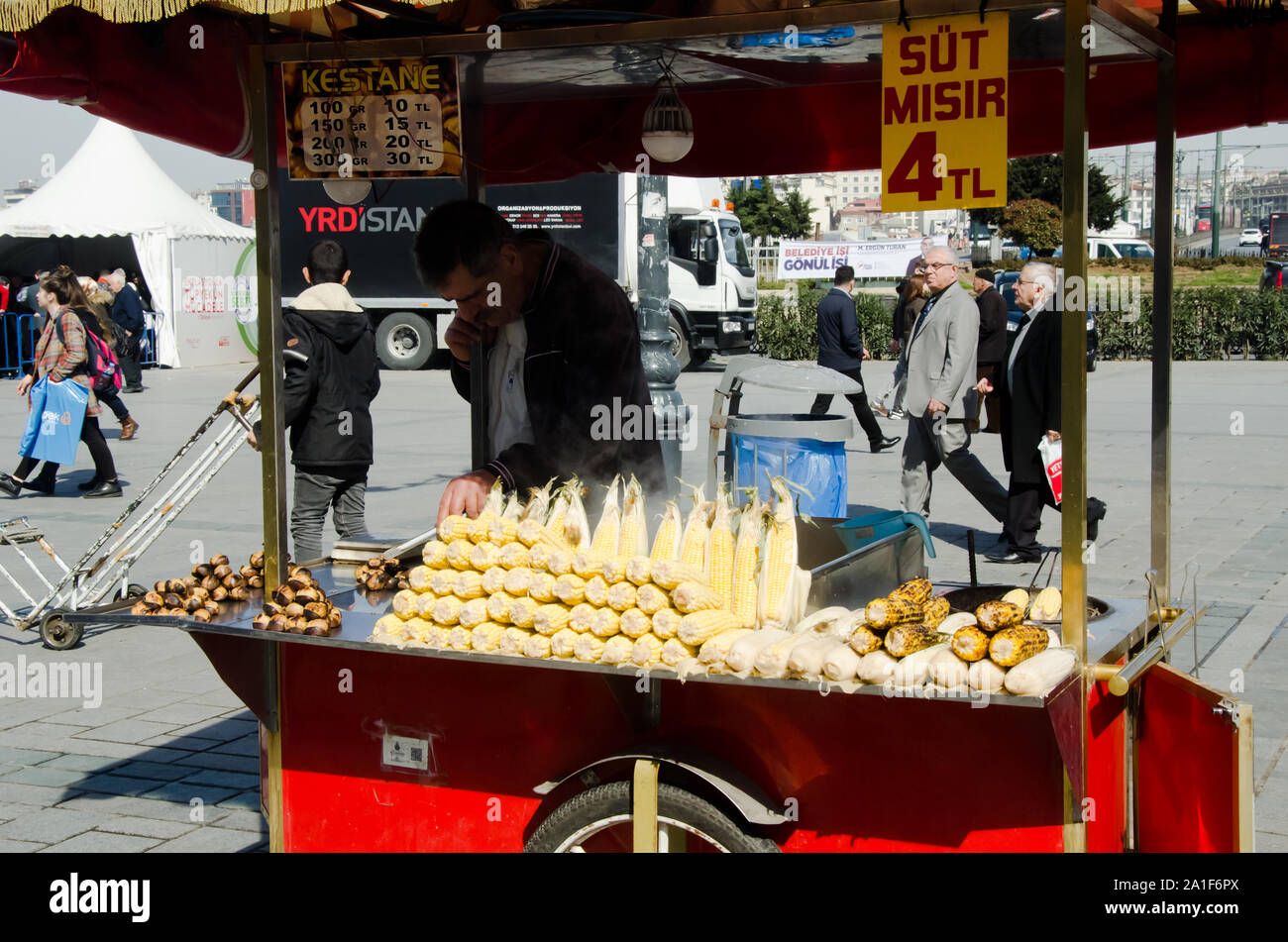 Hot food trolley hi-res stock photography and images - Alamy