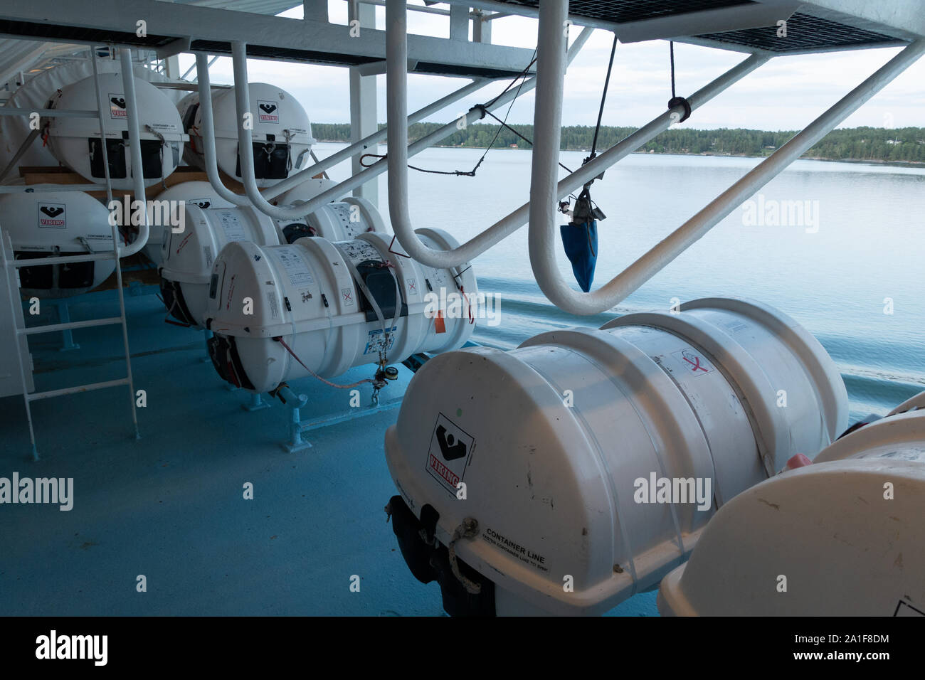 Escape pods hi-res stock photography and images - Alamy