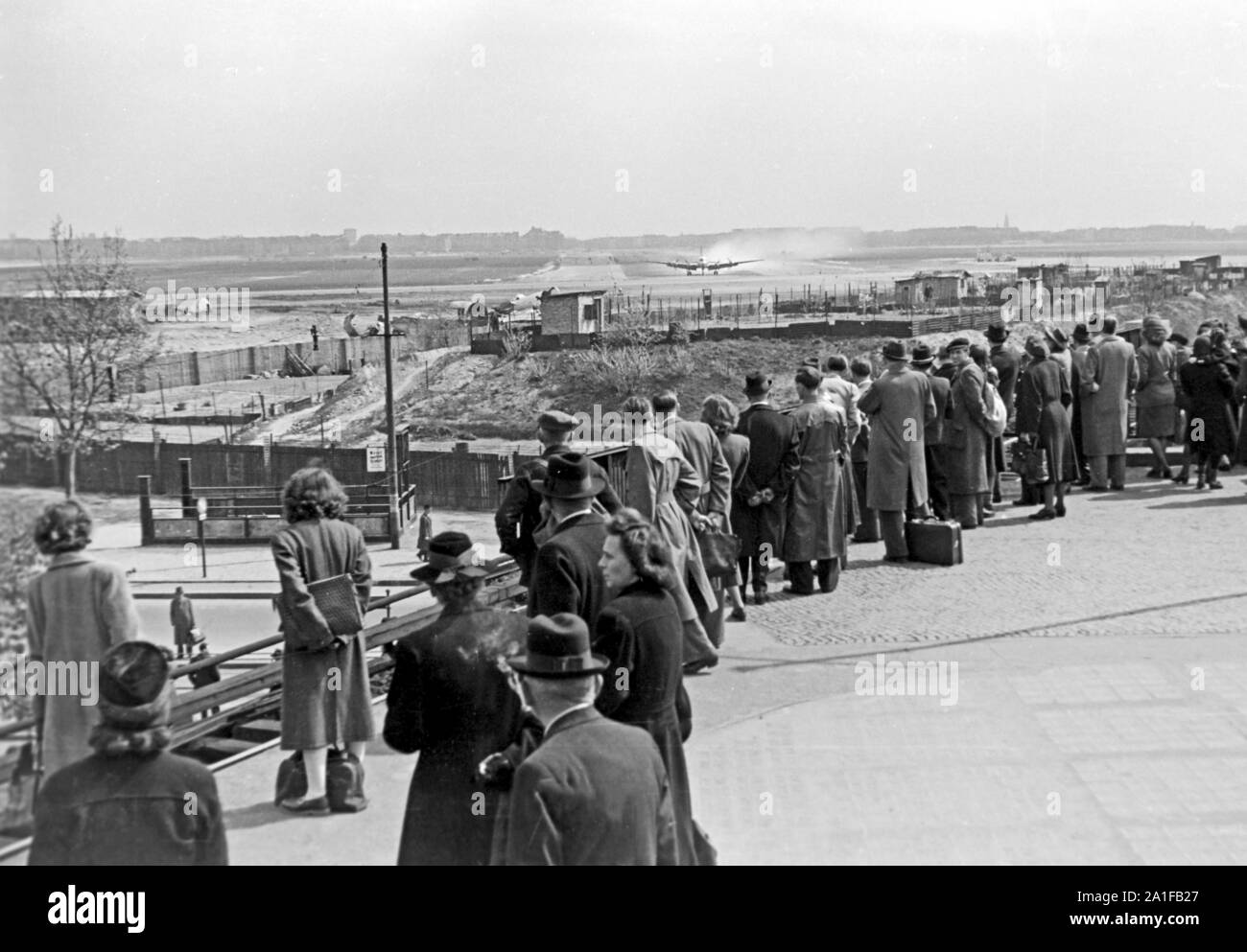 Berlin blockade 1949 hi-res stock photography and images - Alamy