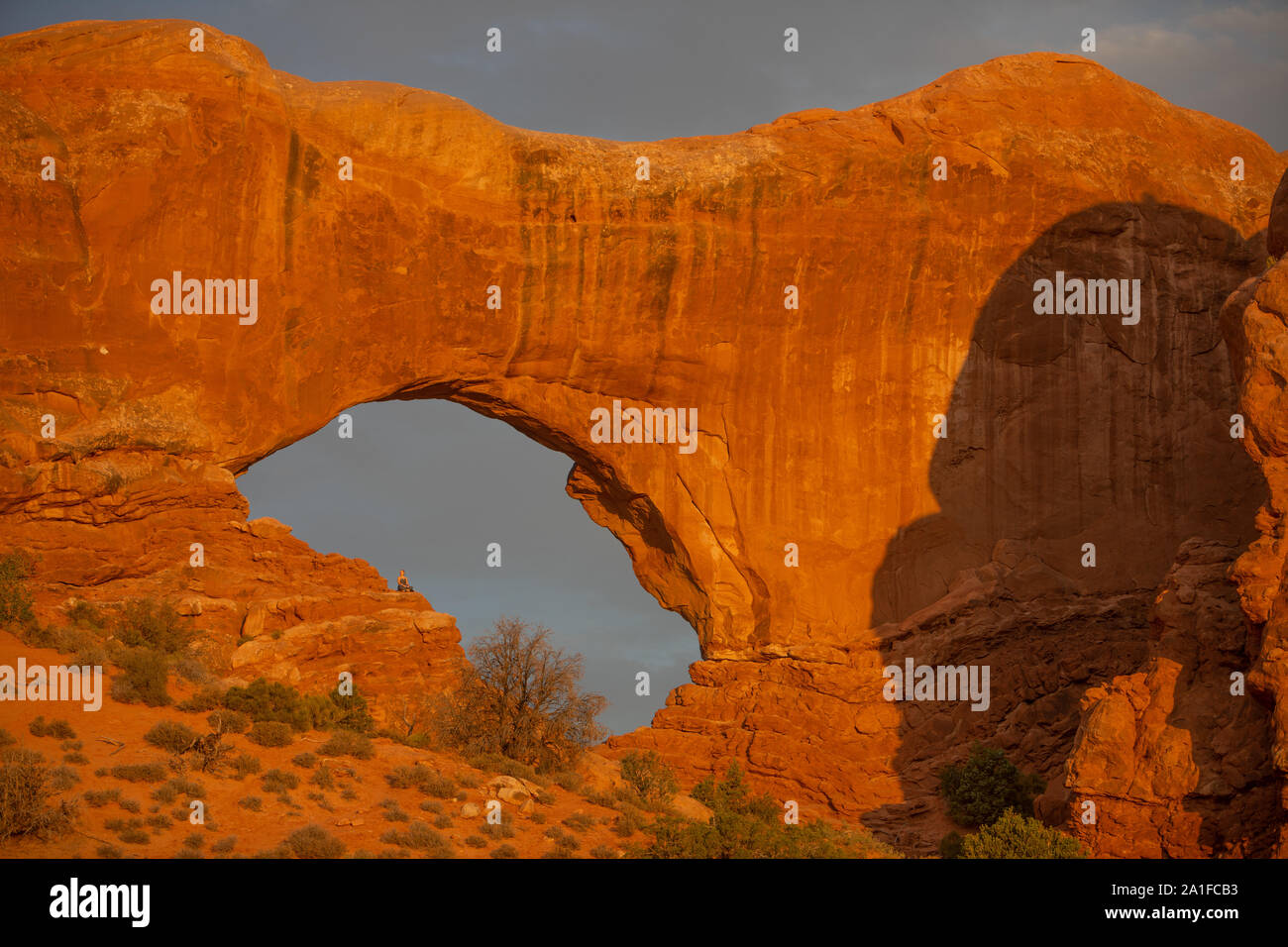 Geological arches hi-res stock photography and images - Alamy