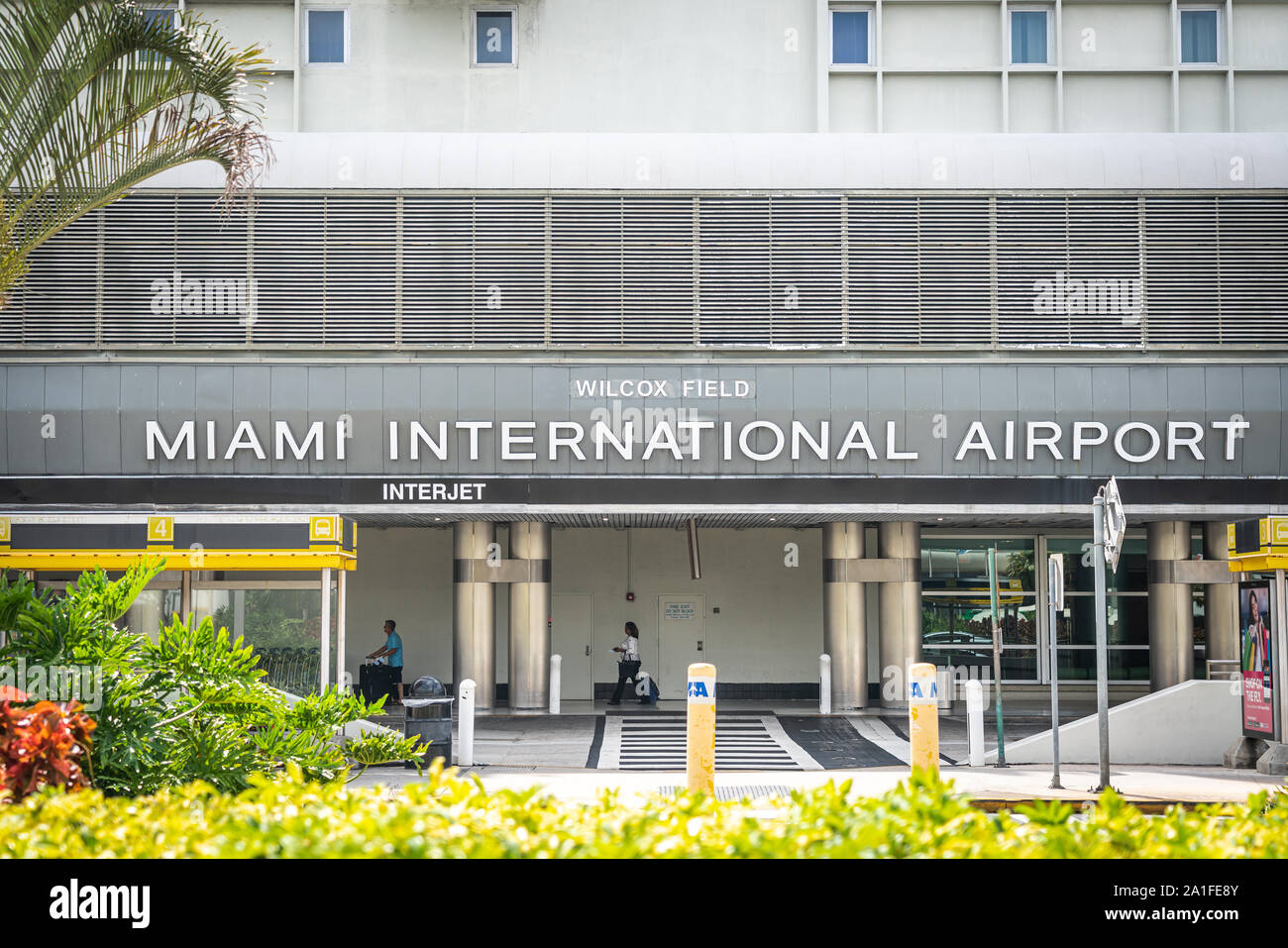 Miami airport flags hi-res stock photography and images - Alamy