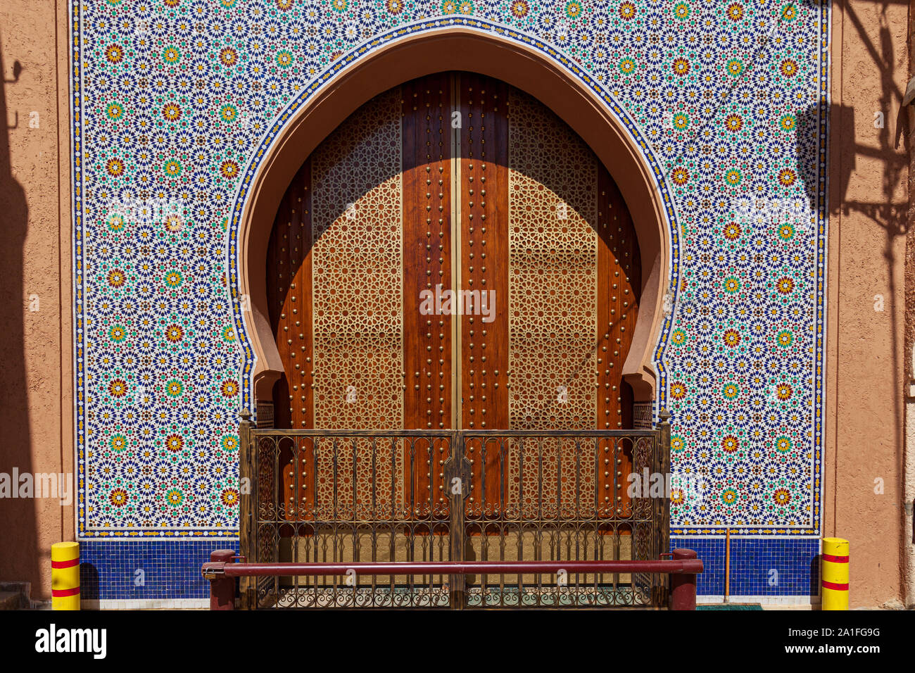 Lalla aouda mosque hi-res stock photography and images - Alamy