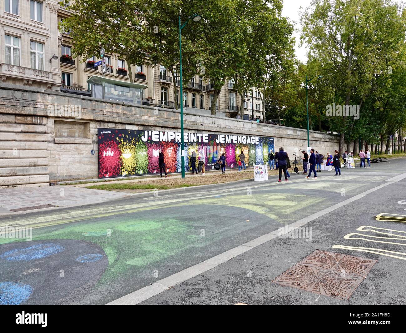 Community involvement hi-res stock photography and images - Alamy