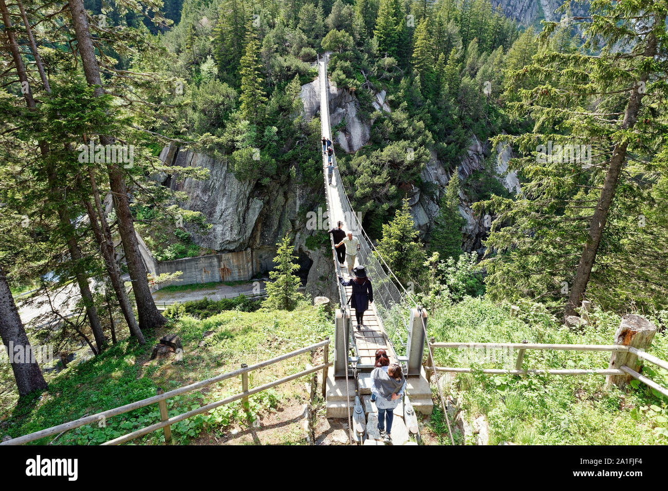 Handegg, canton Bern, Switzerland - Juni 19, 2019: Tourists exploring ...