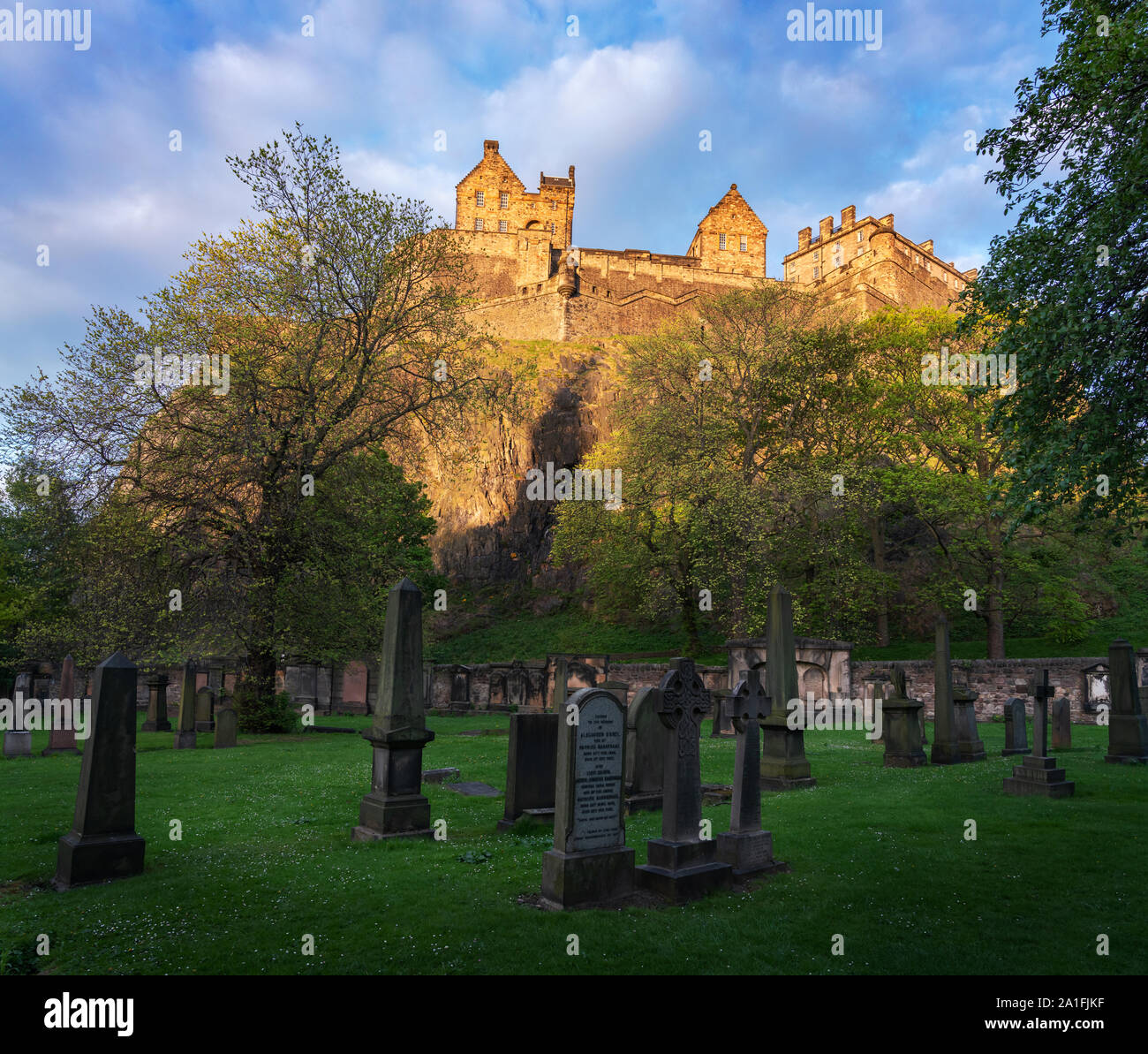 Edinburgh castle and cemetery hi-res stock photography and images - Alamy