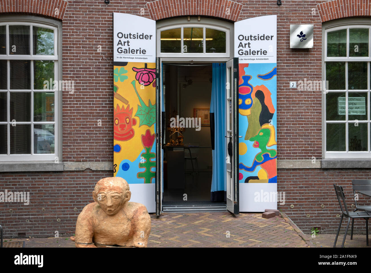 Outsider culture hi-res stock photography and images - Alamy