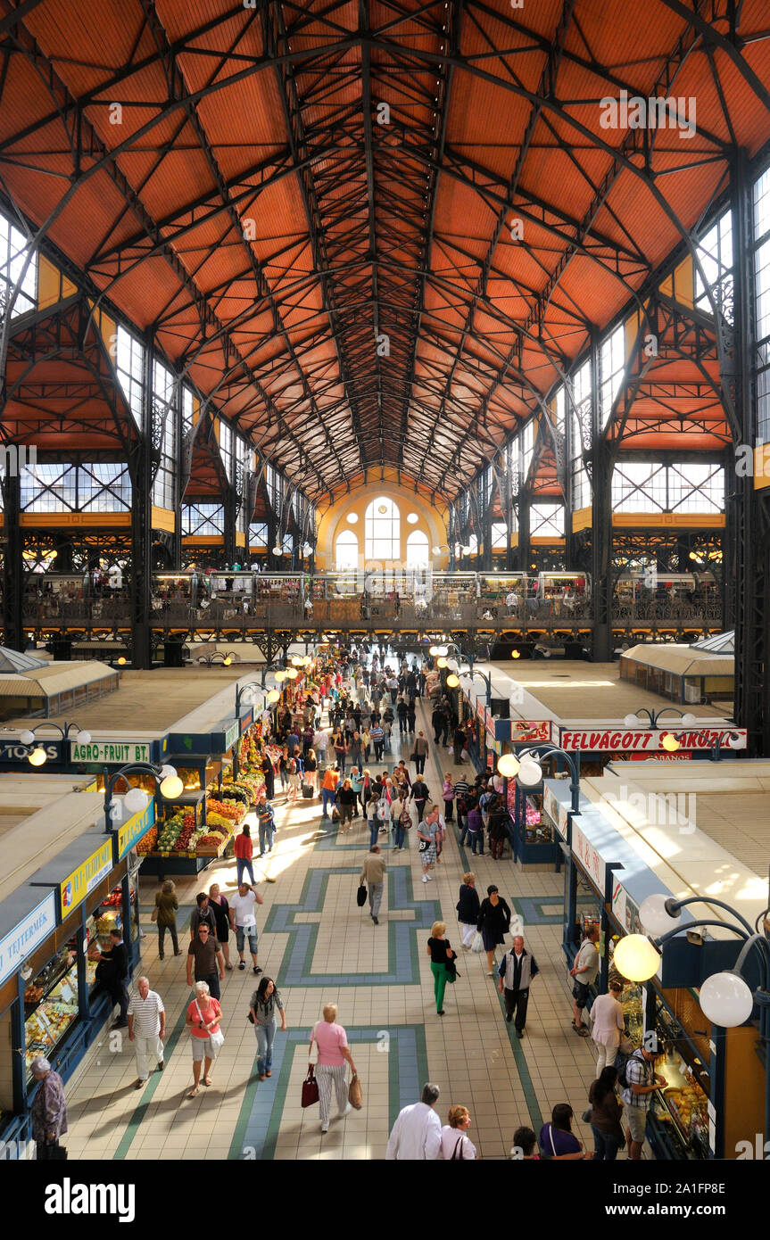 Great Central Market. Budapest, Hungary Stock Photo - Alamy