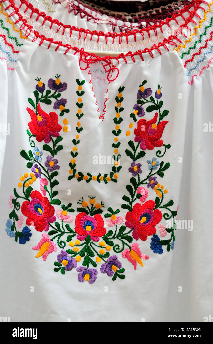 Budapest traditional embroidery hi-res stock photography and images - Alamy