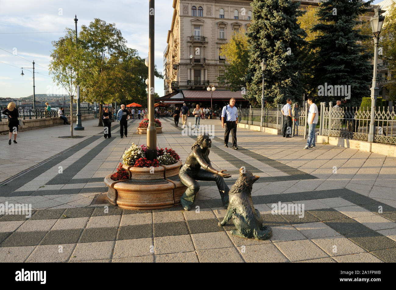 Public art at Vigado Ter. Budapest, Hungary Stock Photo - Alamy