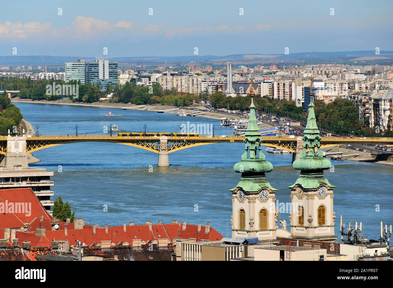 Margaret bridge hi-res stock photography and images - Alamy